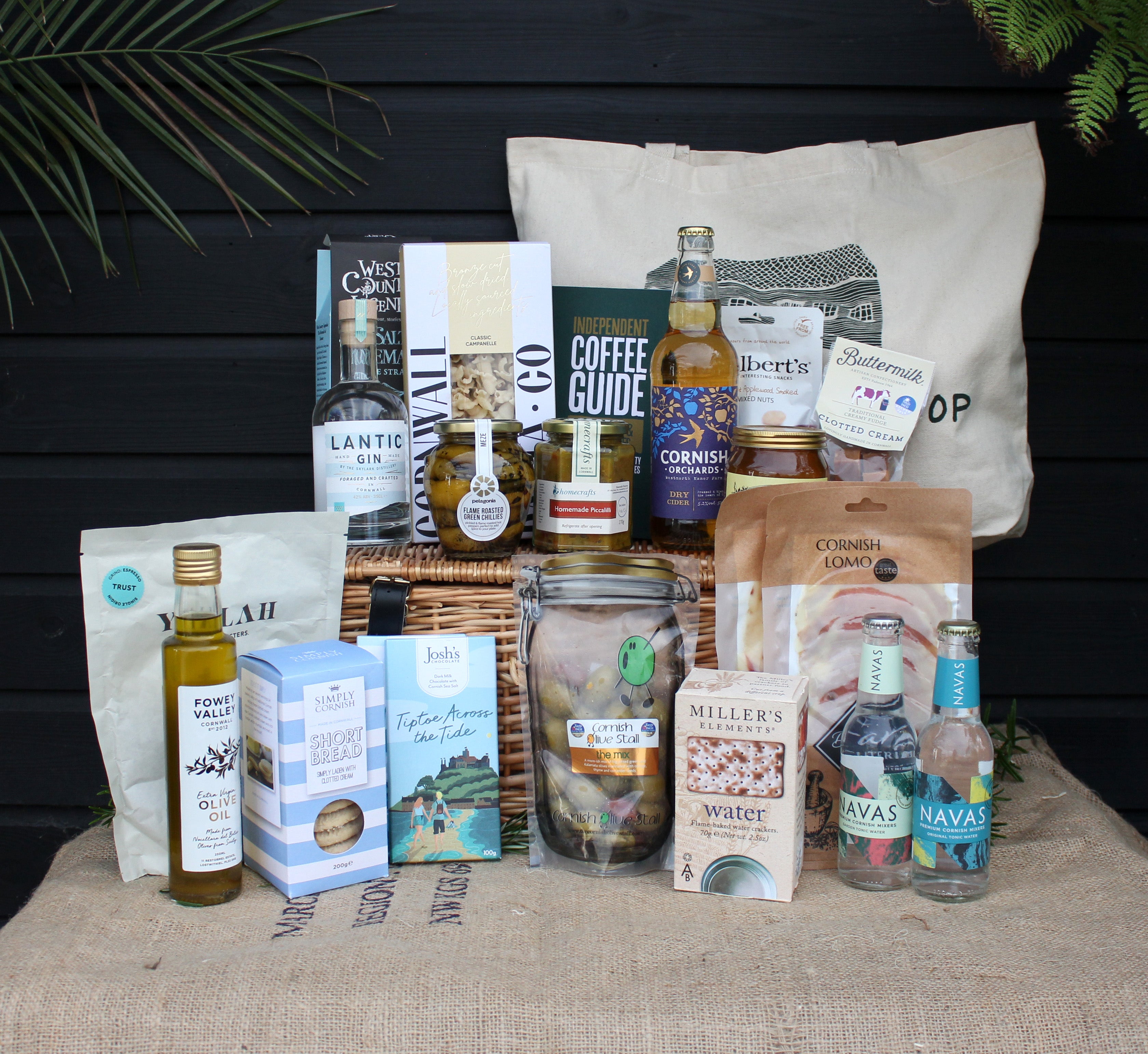 The Farmshop Hamper - Medium – St Kew Farmshop